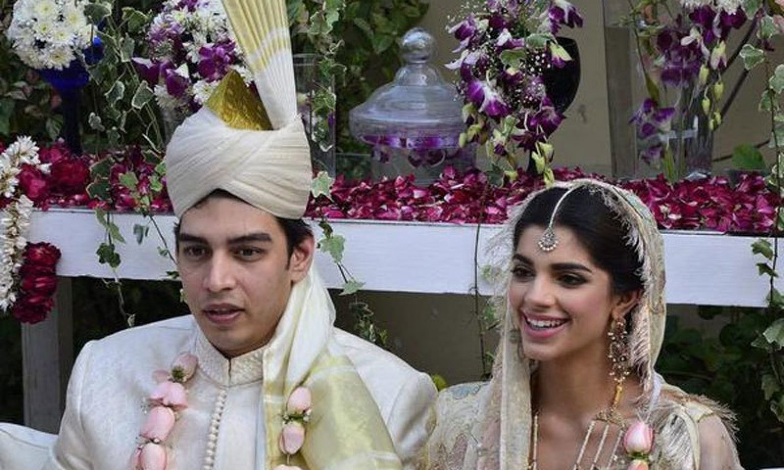 Sanam Saeed Biography | Age | Husband | Family | Height