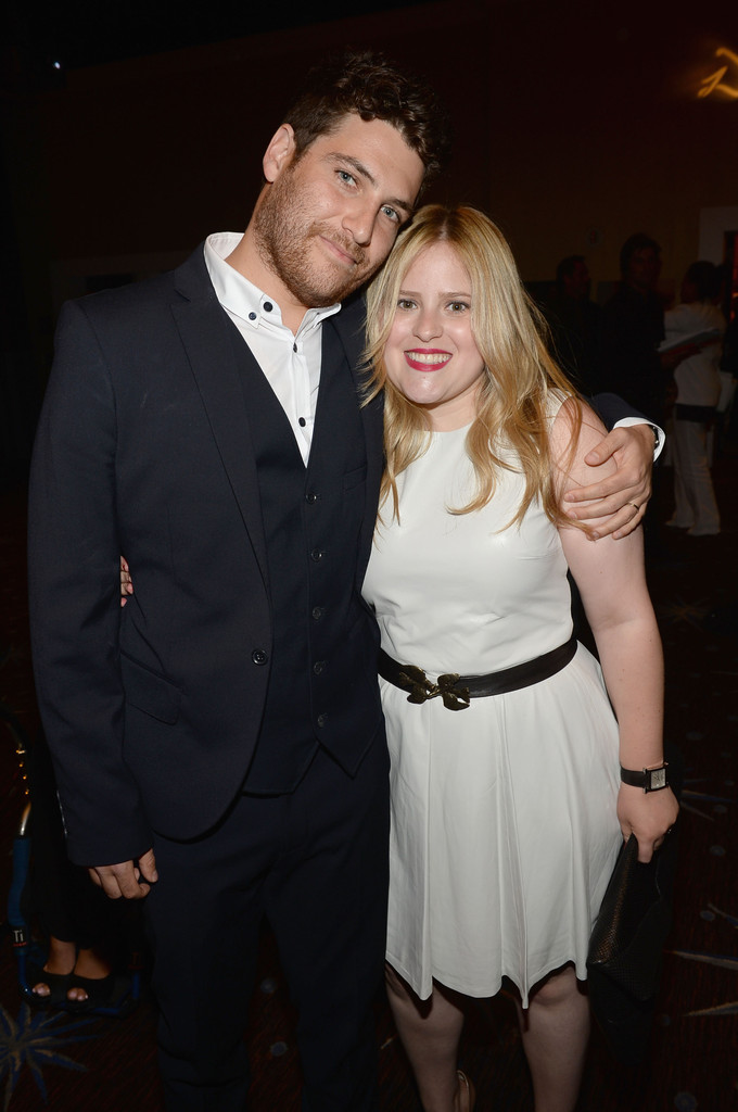 Adam Pally Biography : Age, height, Girlfriend, TV Shows, Movies, Networth