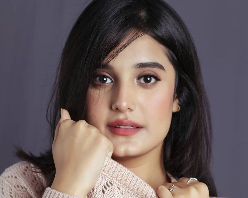 Ayushi Khurana (Ajooni Actress) Age, Boyfriend, Biography