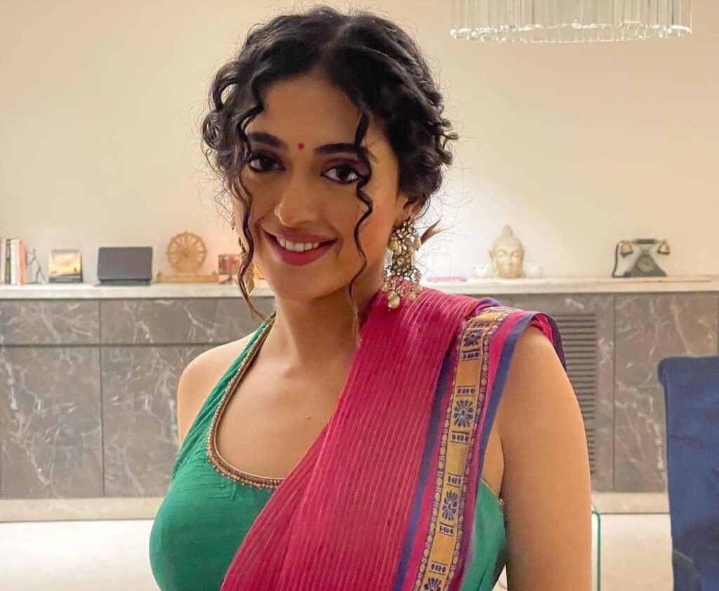 Gayatri Bhardwaj (Dhindora) Age, Figure, Movies, Web Series.