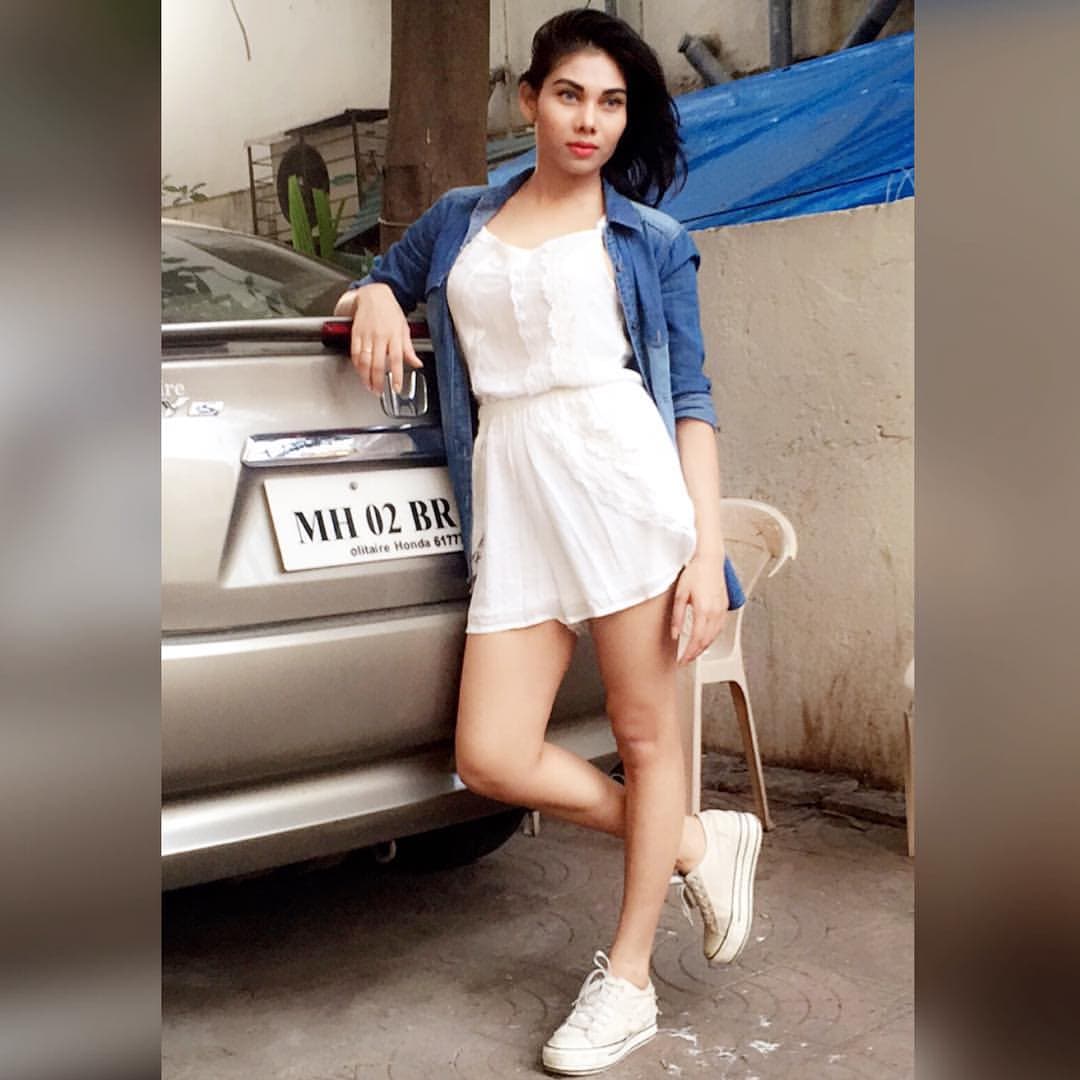 Roselyn Dsouza (Actress) Age, Biography, Affairs, Tv Shows