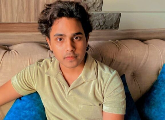 Mohit Solanki (Crash Course Actor) Age, Debut, Education
