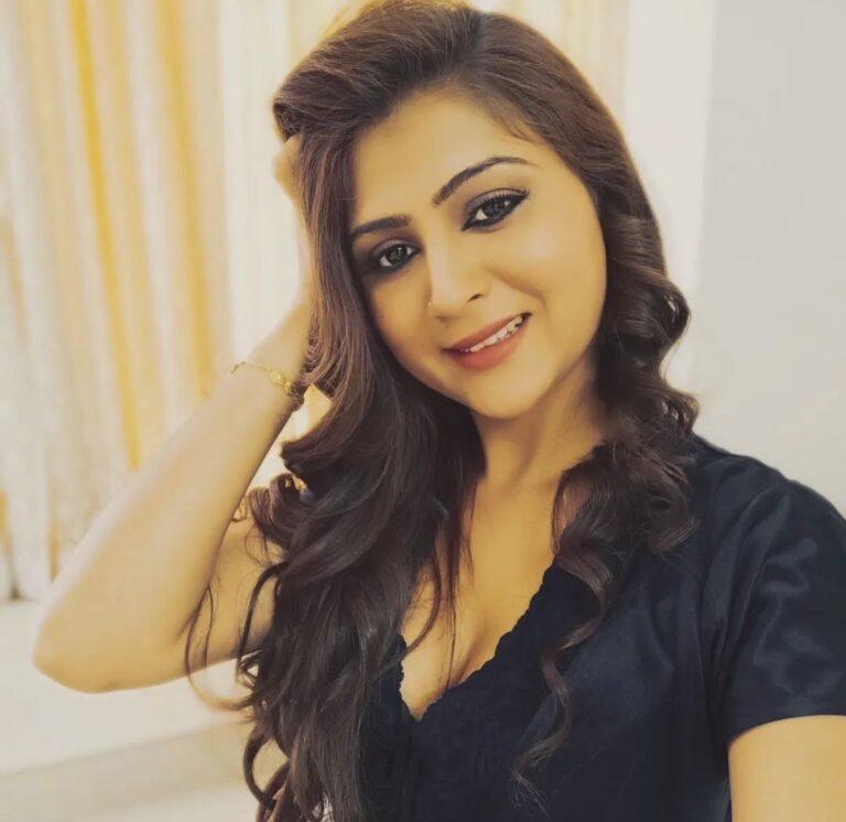 Hiral Radadiya Age, Height, Figure, BF, Web Series, Net Worth
