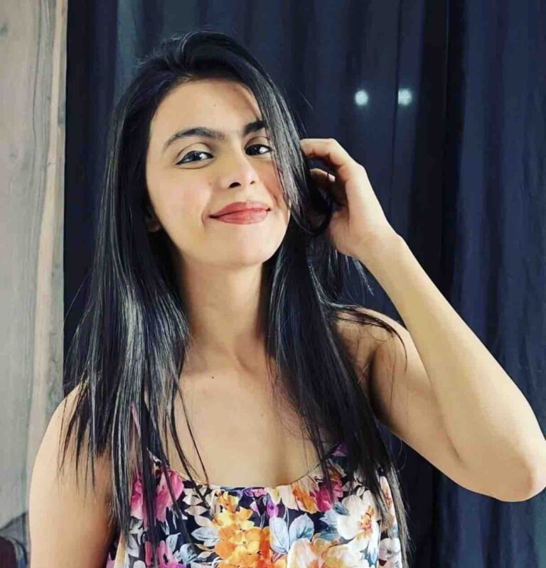 Suraiya Shekh Ullu Actress, Age, Bio, Web Series list, Insta